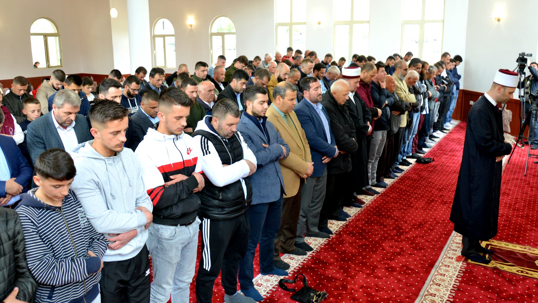 Inaugurohet Xhamia “Ebu Hanife” në Bulqizë - Komuniteti Mysliman i ...