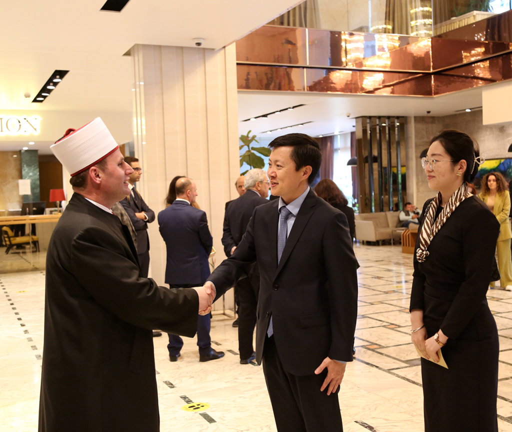 100-vjet KMSH, zhvillohet pritja e rastit në ambientet e Tirana ...